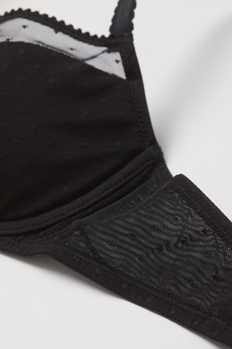 Padded underwired mesh bra
