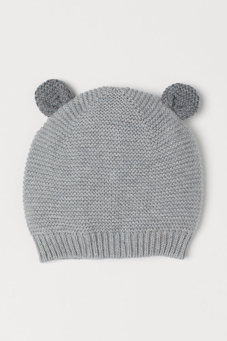 Garter-stitched hat with ears