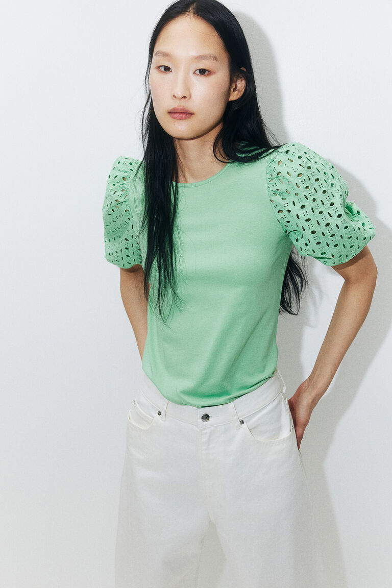 ซื้อ เสื้อแขนพอง สี ออนไลน์ สำหรับผู้หญิง | H&M Thailand