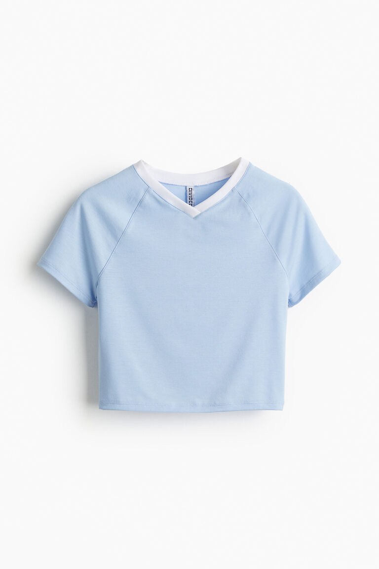Cropped V-neck T-shirt