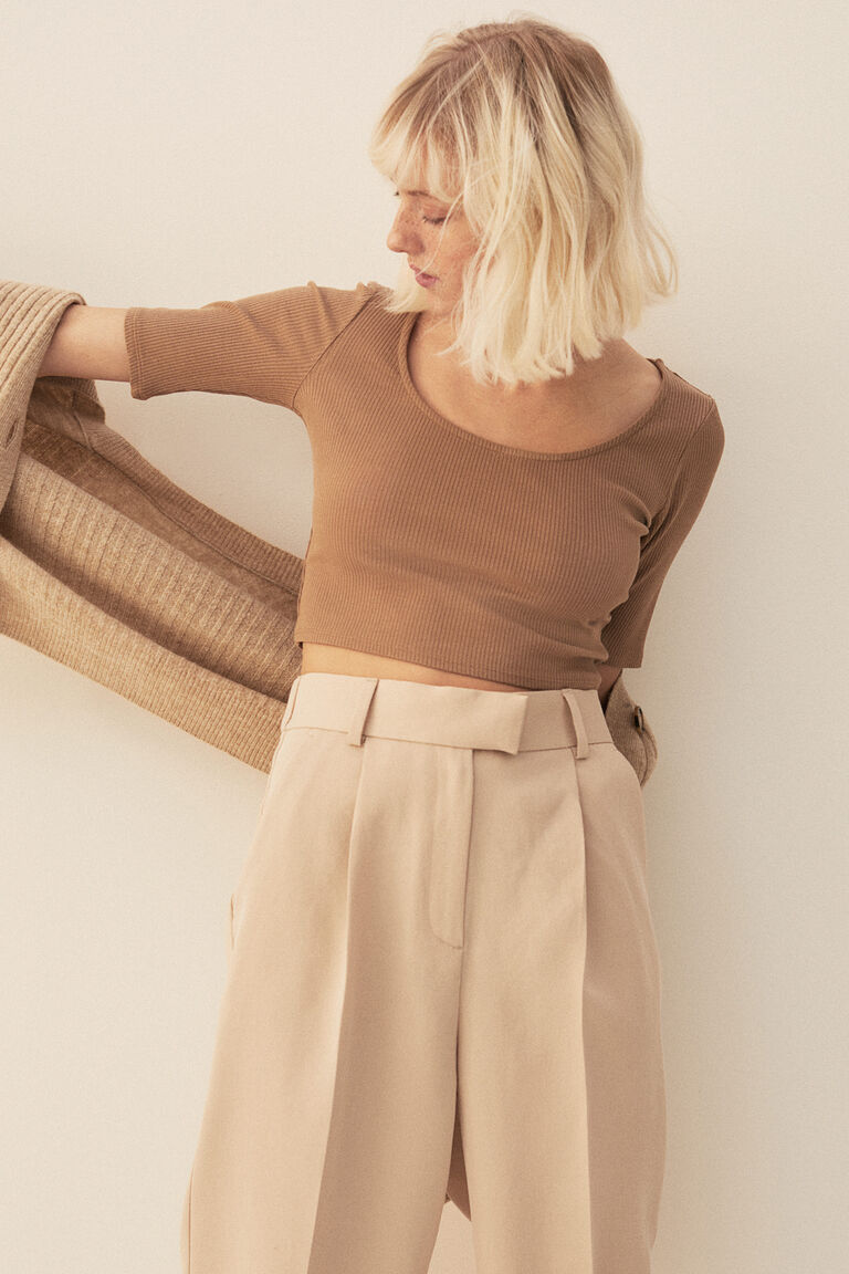 Ribbed cropped top