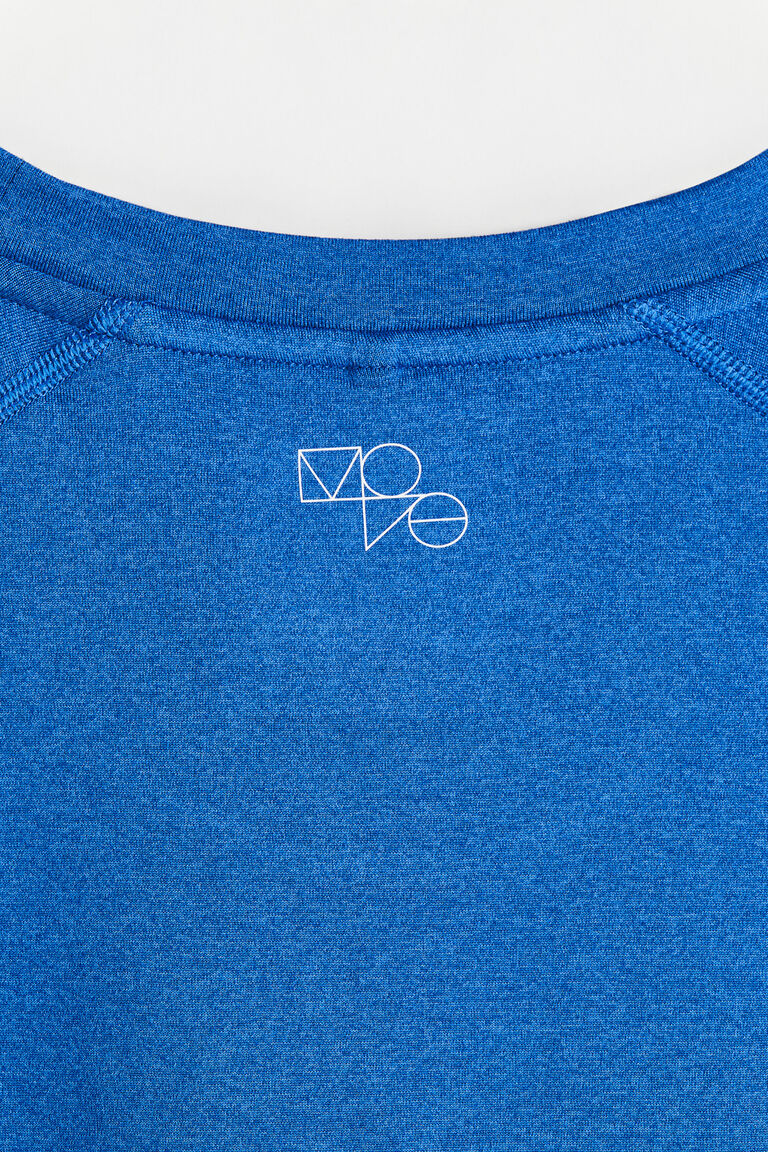 Sports top in DryMove™