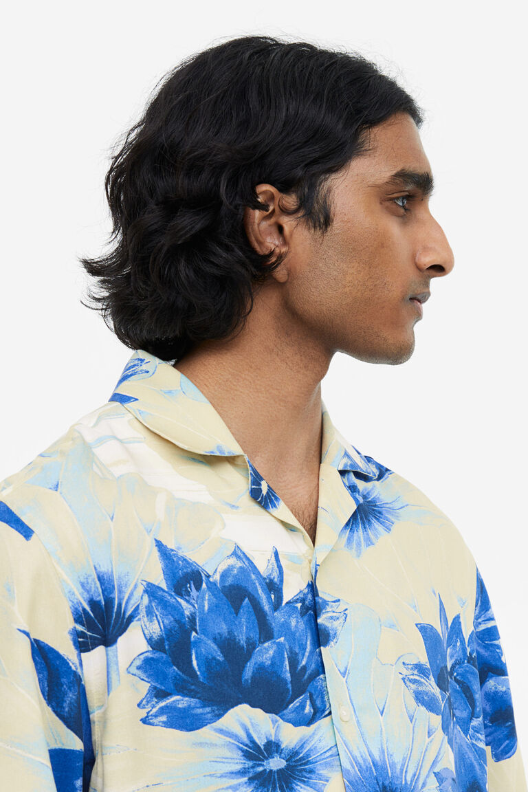 Patterned resort shirt