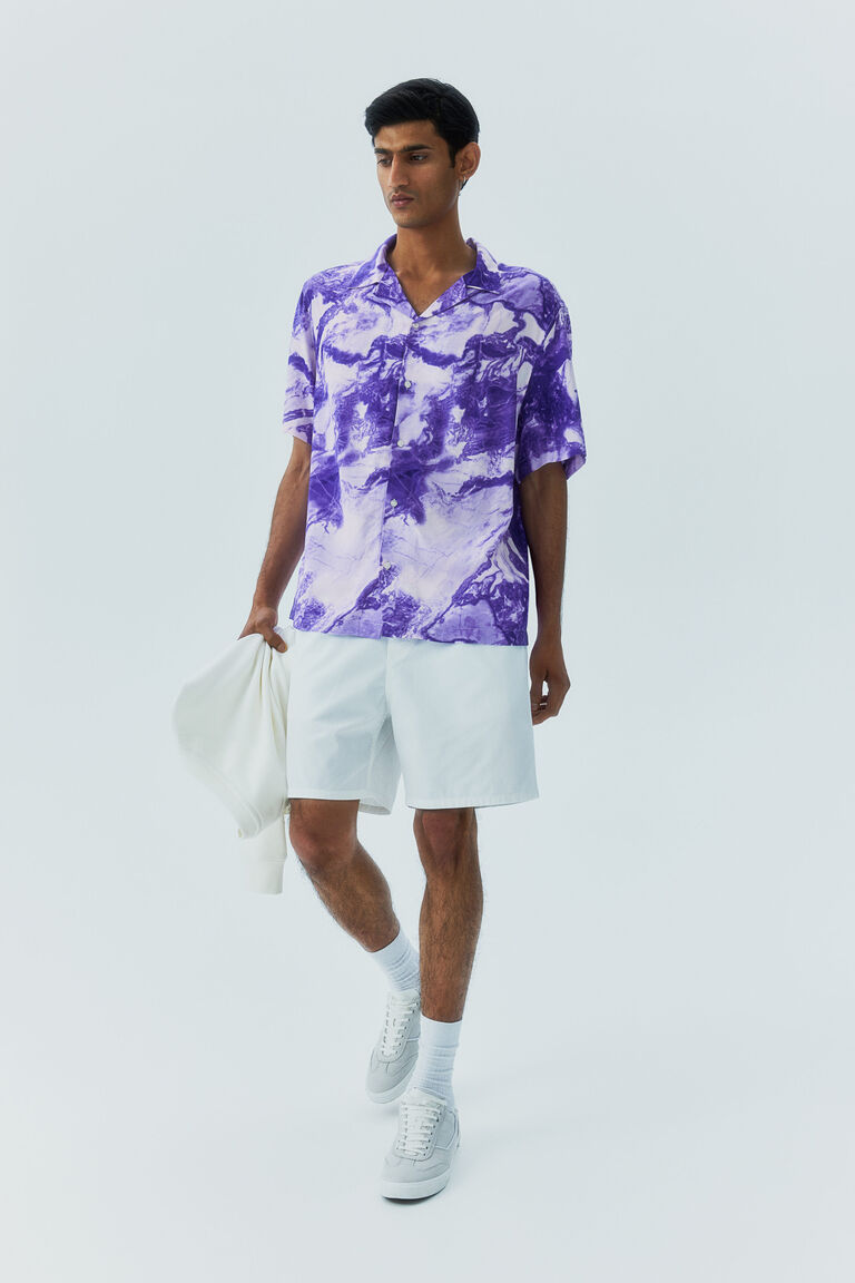 Patterned resort shirt