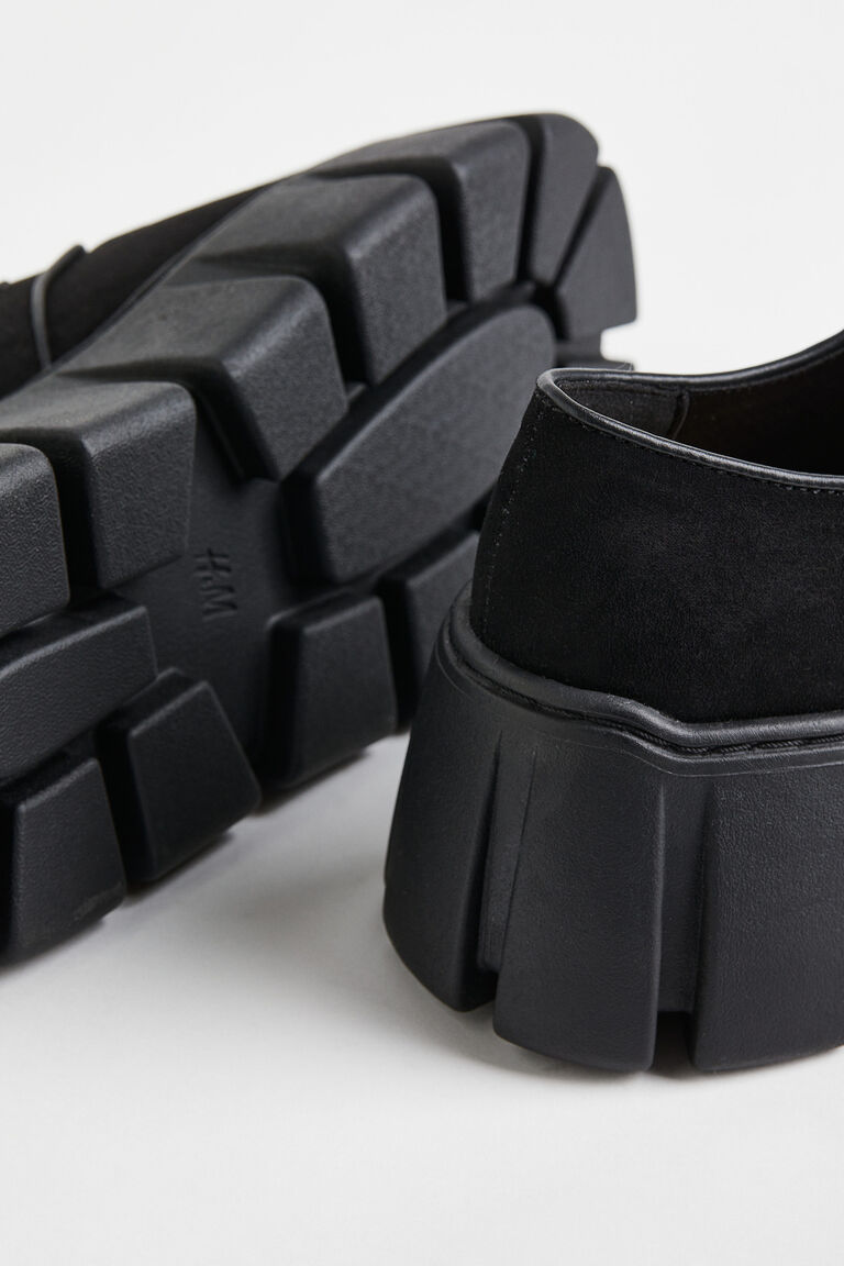 Chunky shoes