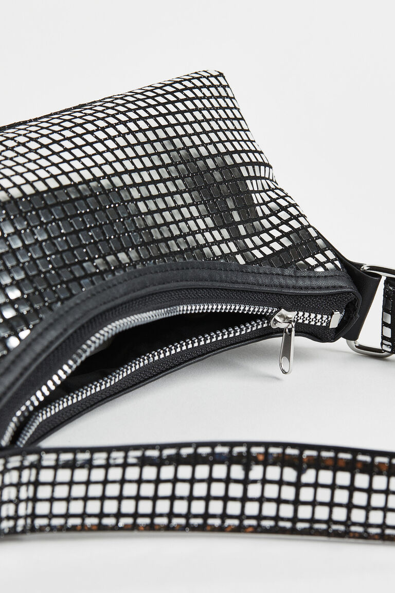 Small shoulder bag