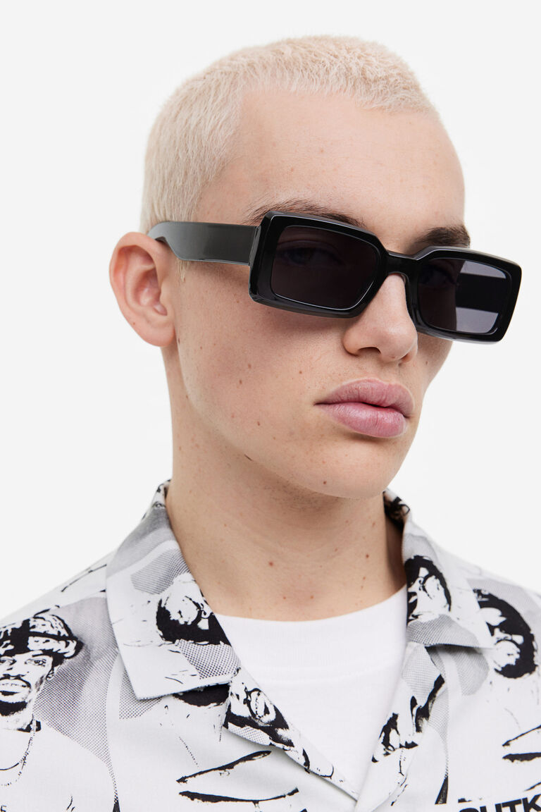 Rectangular sunglasses