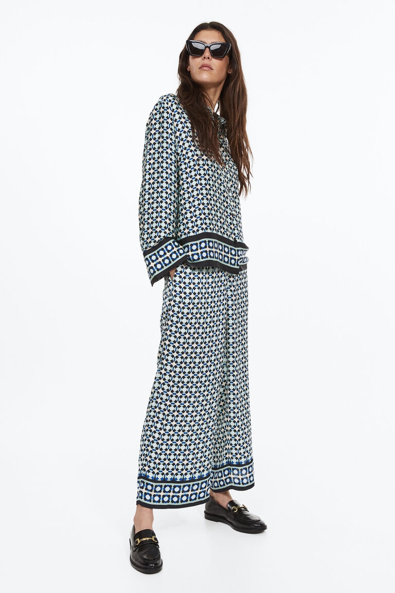 Patterned trousers