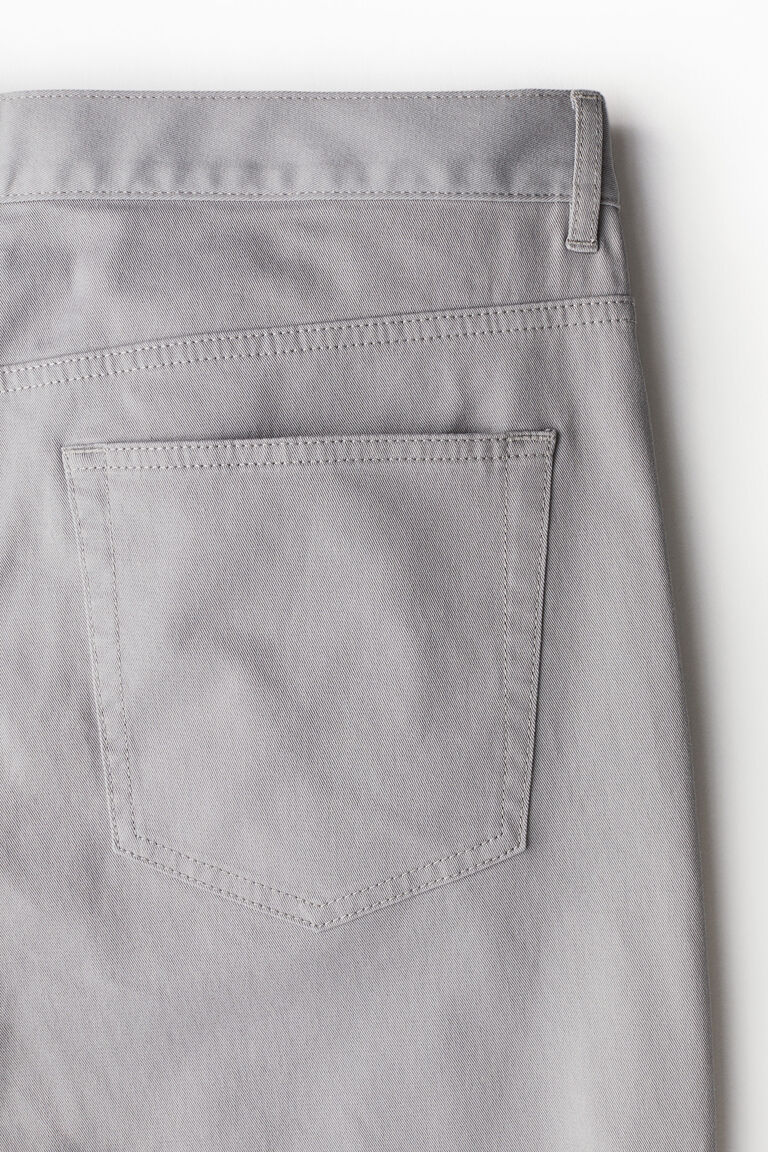 ซื้อ Slim Fit Cotton twill trousers ออนไลน์ สำหรับผู้ชาย | H&M Thailand