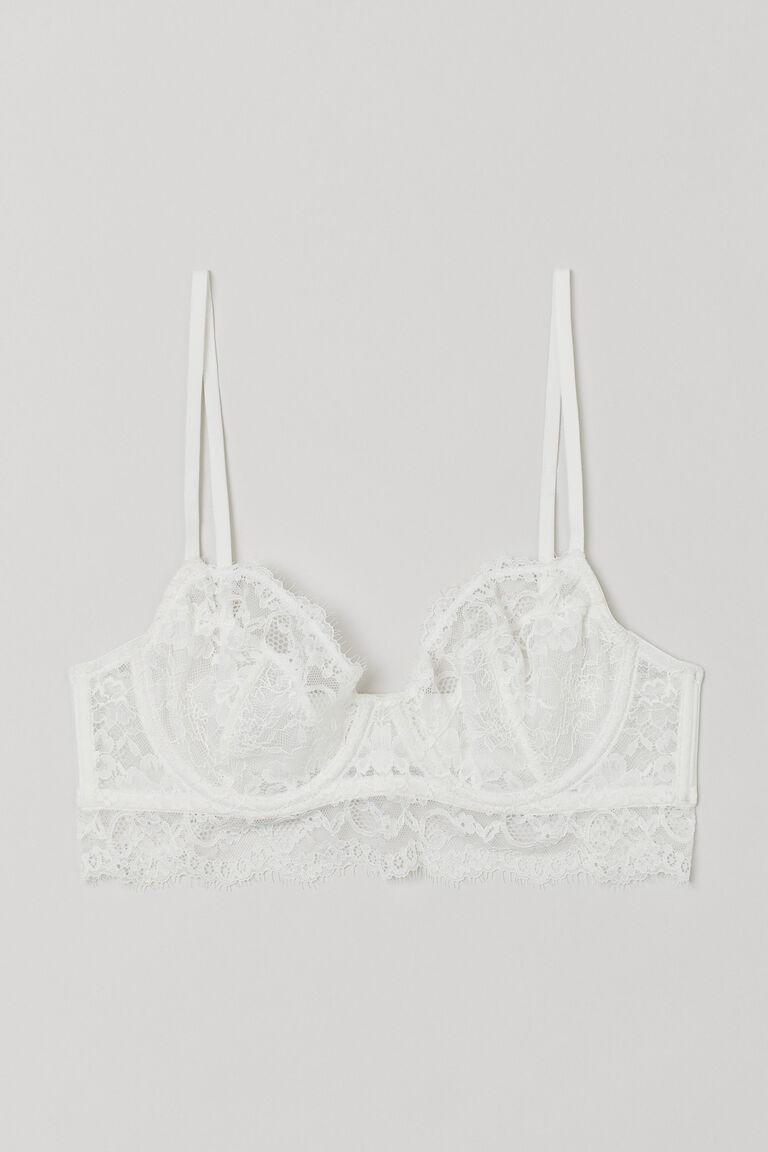 Non-padded underwired lace bra
