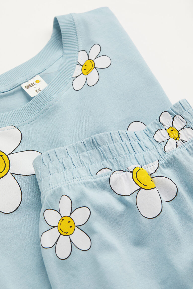 Patterned cotton pyjamas