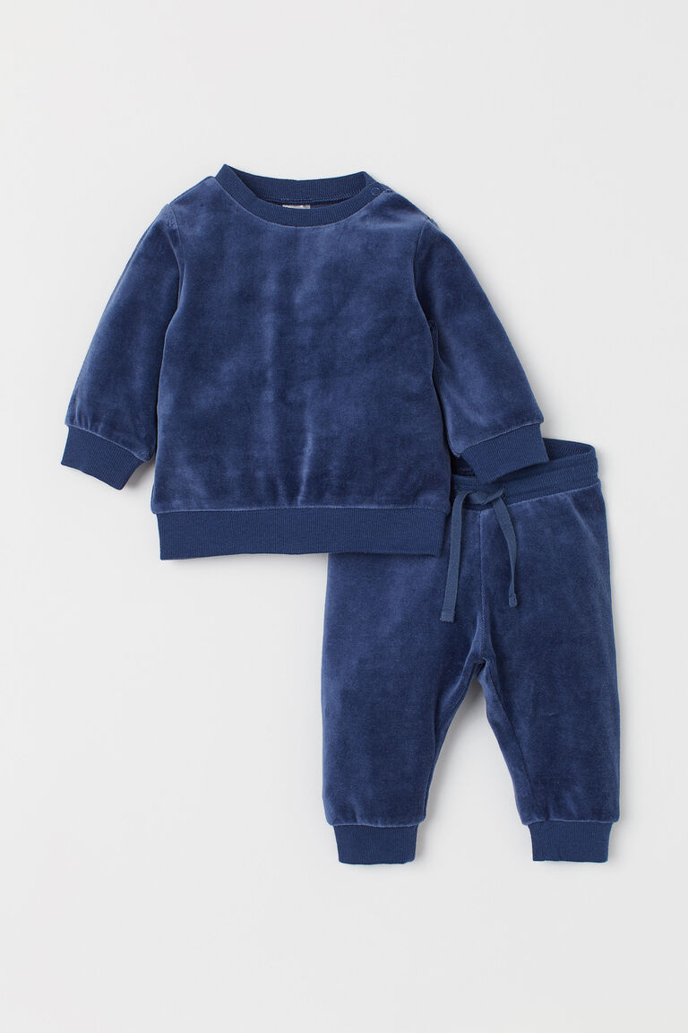 2-piece velour set