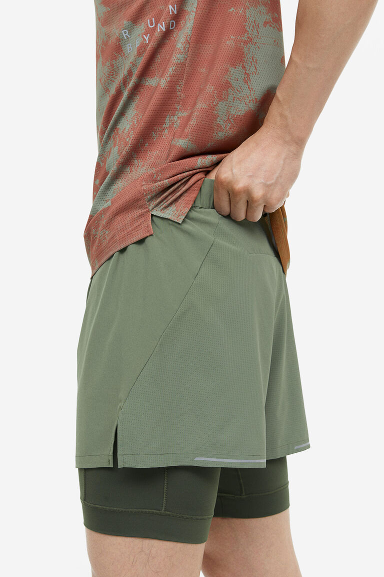 DryMove™ Double-layered running shorts