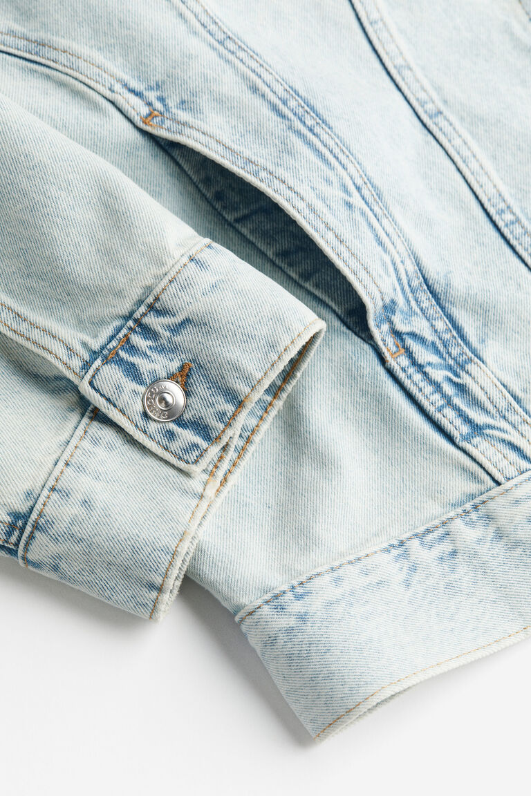 Oversized denim jacket