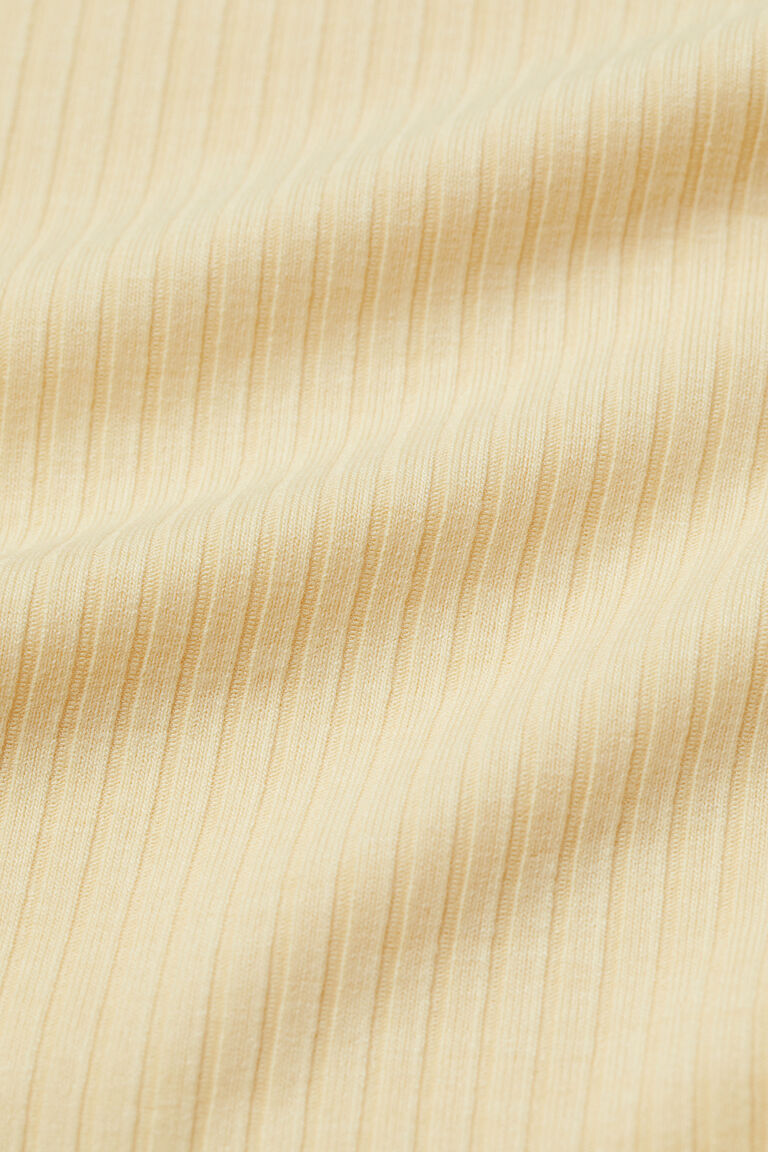 Ribbed top