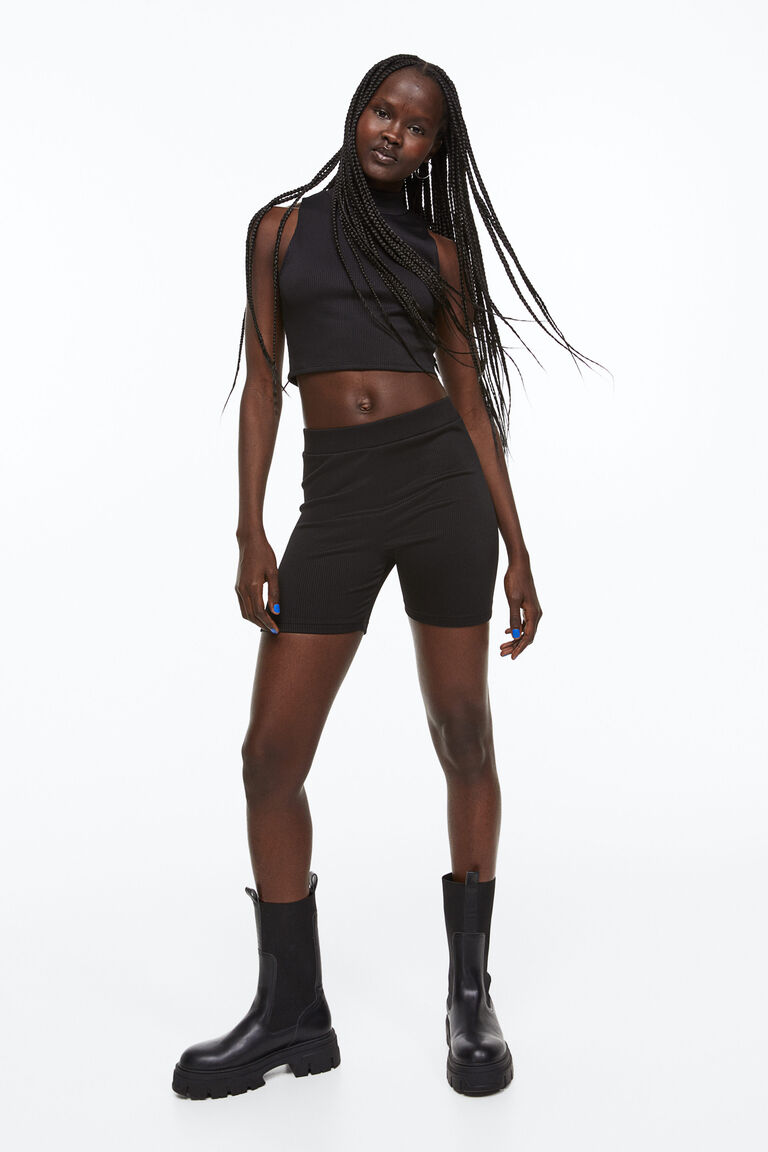 Ribbed cycling shorts