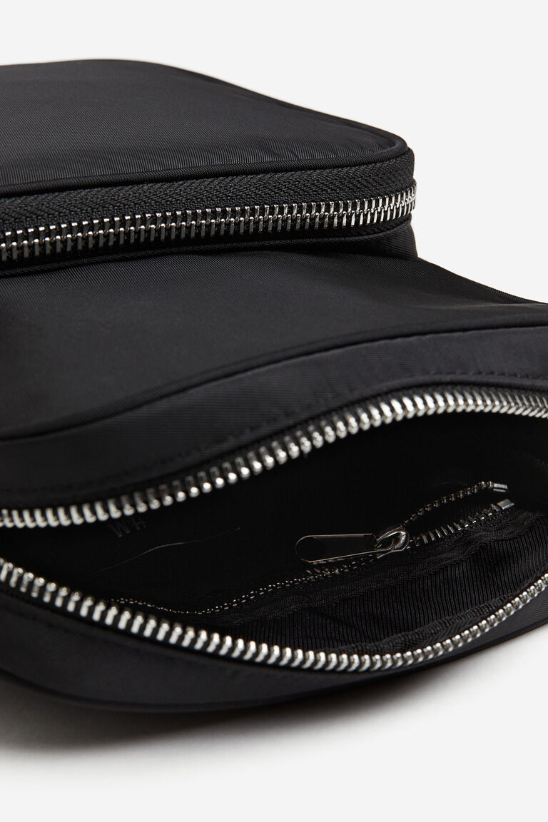 Small shoulder bag