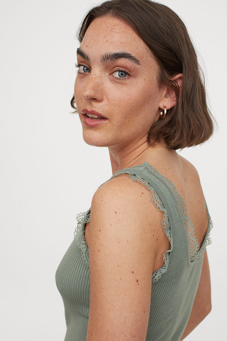 Lace-trimmed ribbed vest top