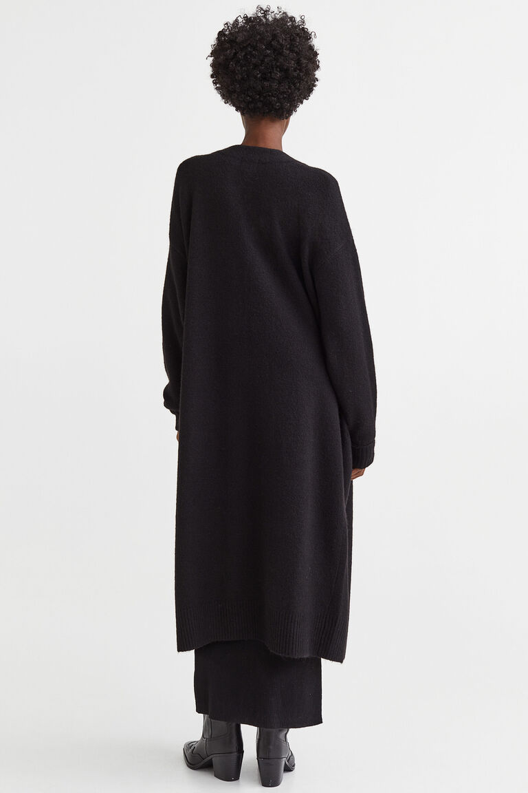 Long fine-knit cardigan