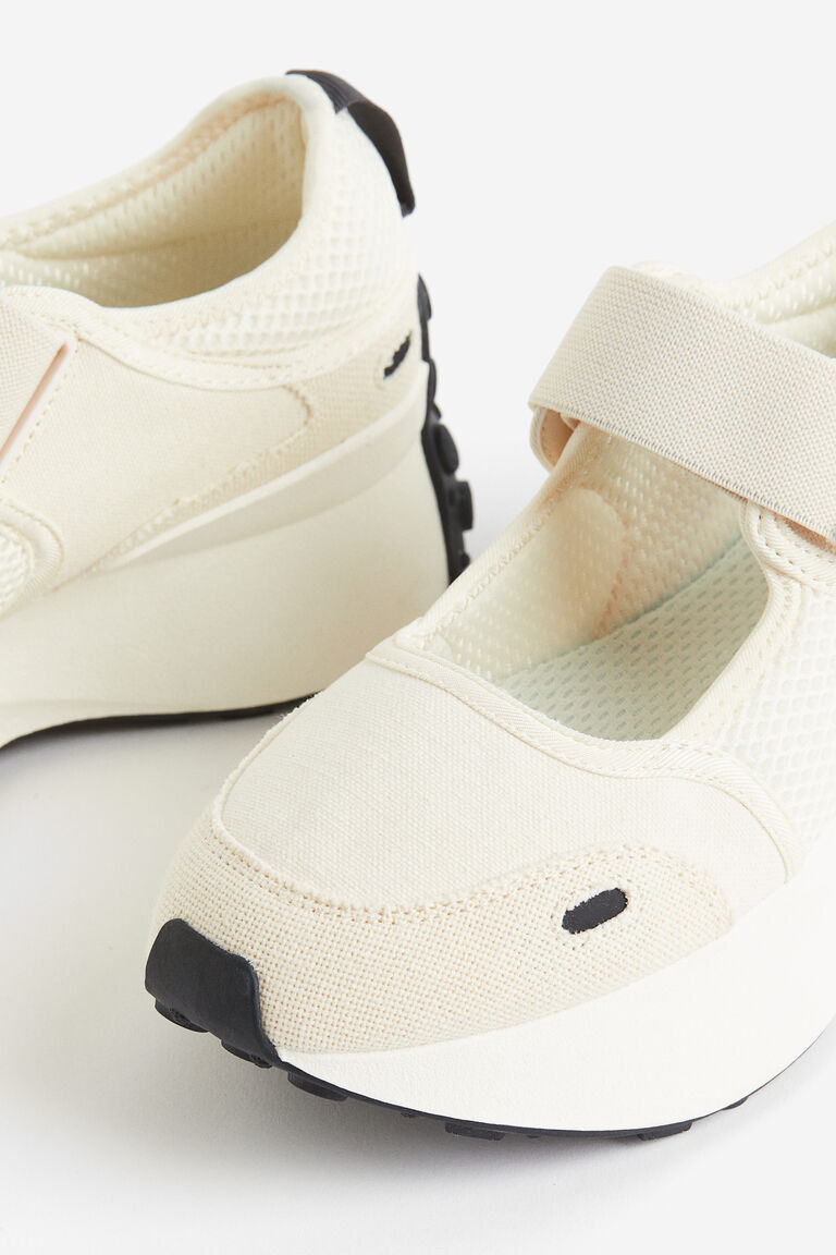 Canvas trainer sandals