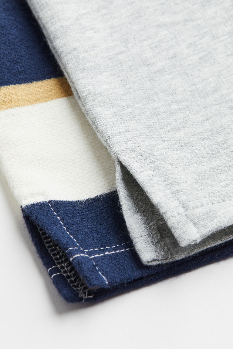 2-pack pocket-detail tops