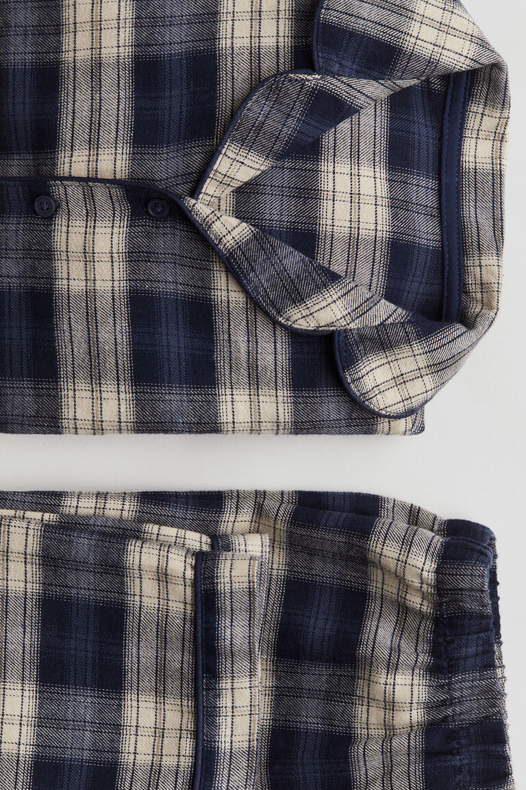 Flannel pyjamas