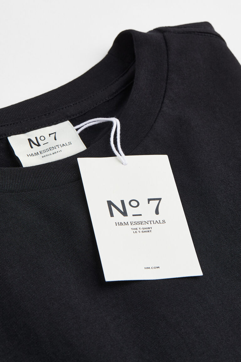 Essentials No 7: THE T-SHIRT