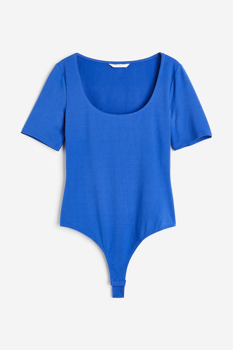 Short-sleeved thong body