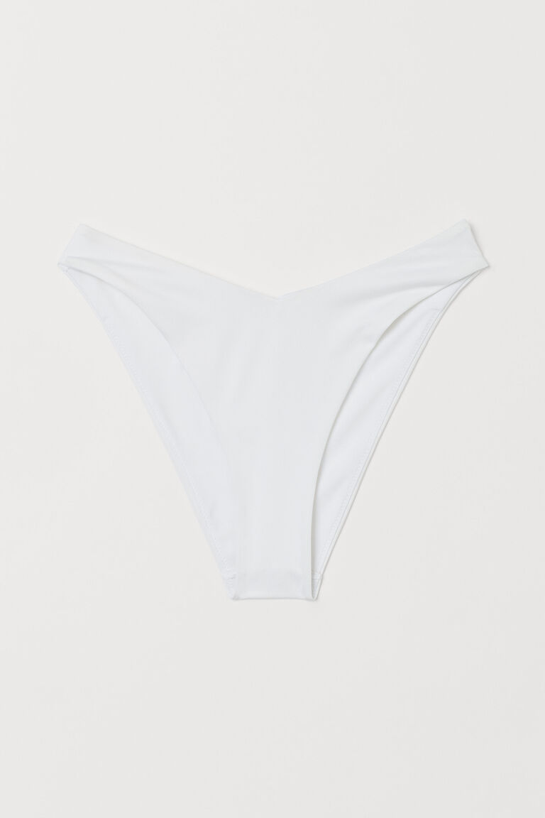 V-shaped bikini bottoms