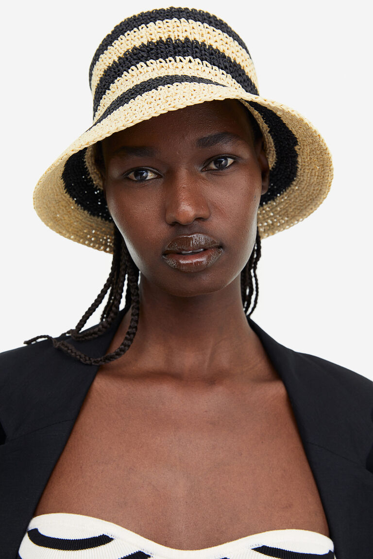 Crochet-look bucket hat