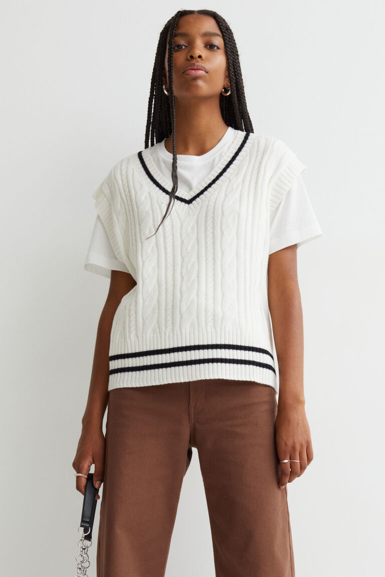 Cable-knit sweater vest