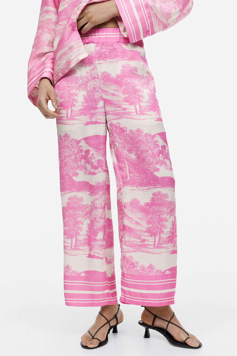 Patterned trousers