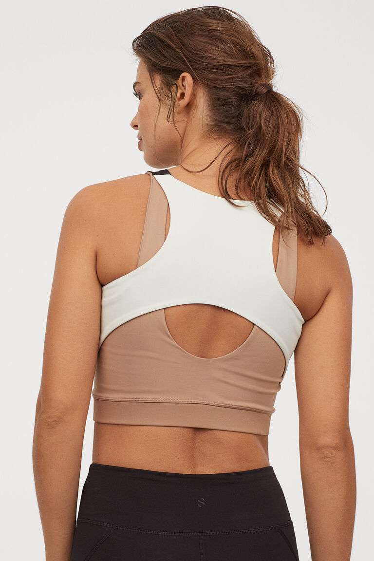 Seamless sports bralette