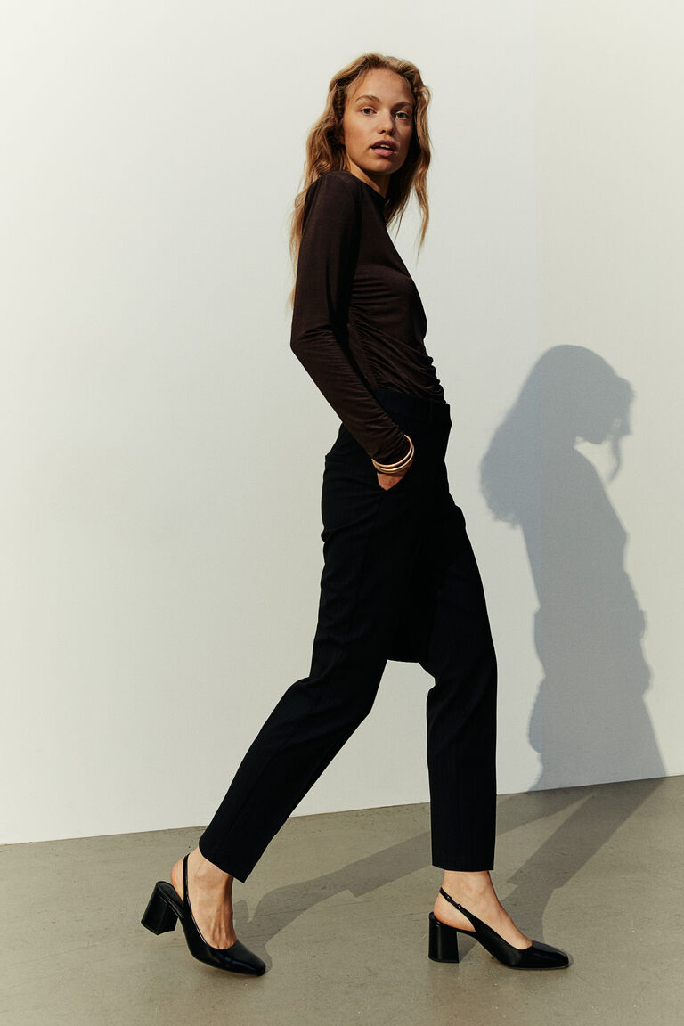 Cigarette trousers