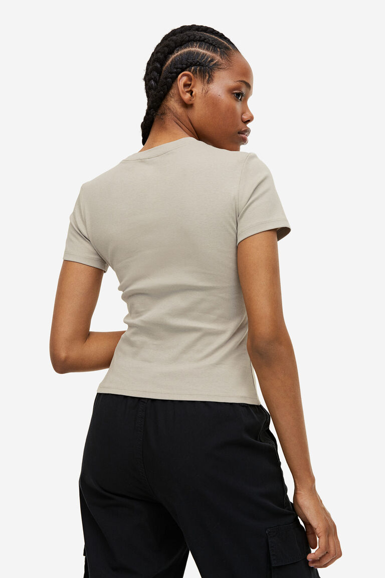 Fitted cotton top
