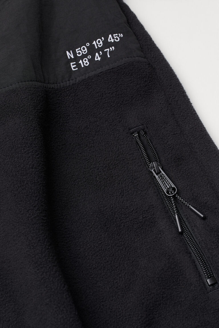 Hooded fleece jacket