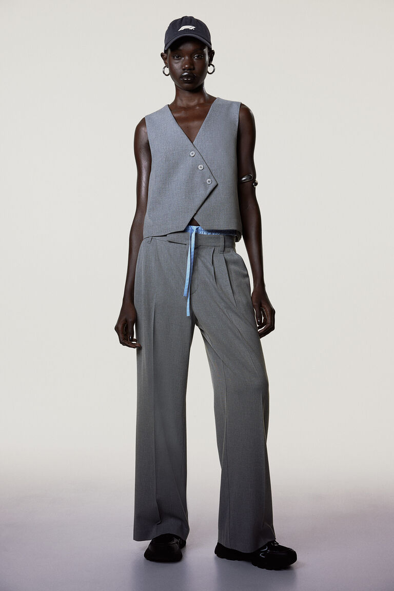 Asymmetric-front suit waistcoat