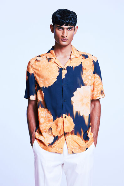 Regular Fit Patterned resort shirt