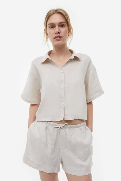 Linen shorts