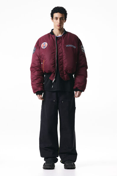 Reversible bomber jacket