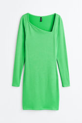 ซื้อ เดรส ผ้าถักลายทรงอสมมาตร สี ออนไลน์ สำหรับผู้หญิง | H&M Thailand