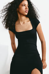 Cap-sleeved bodycon dress