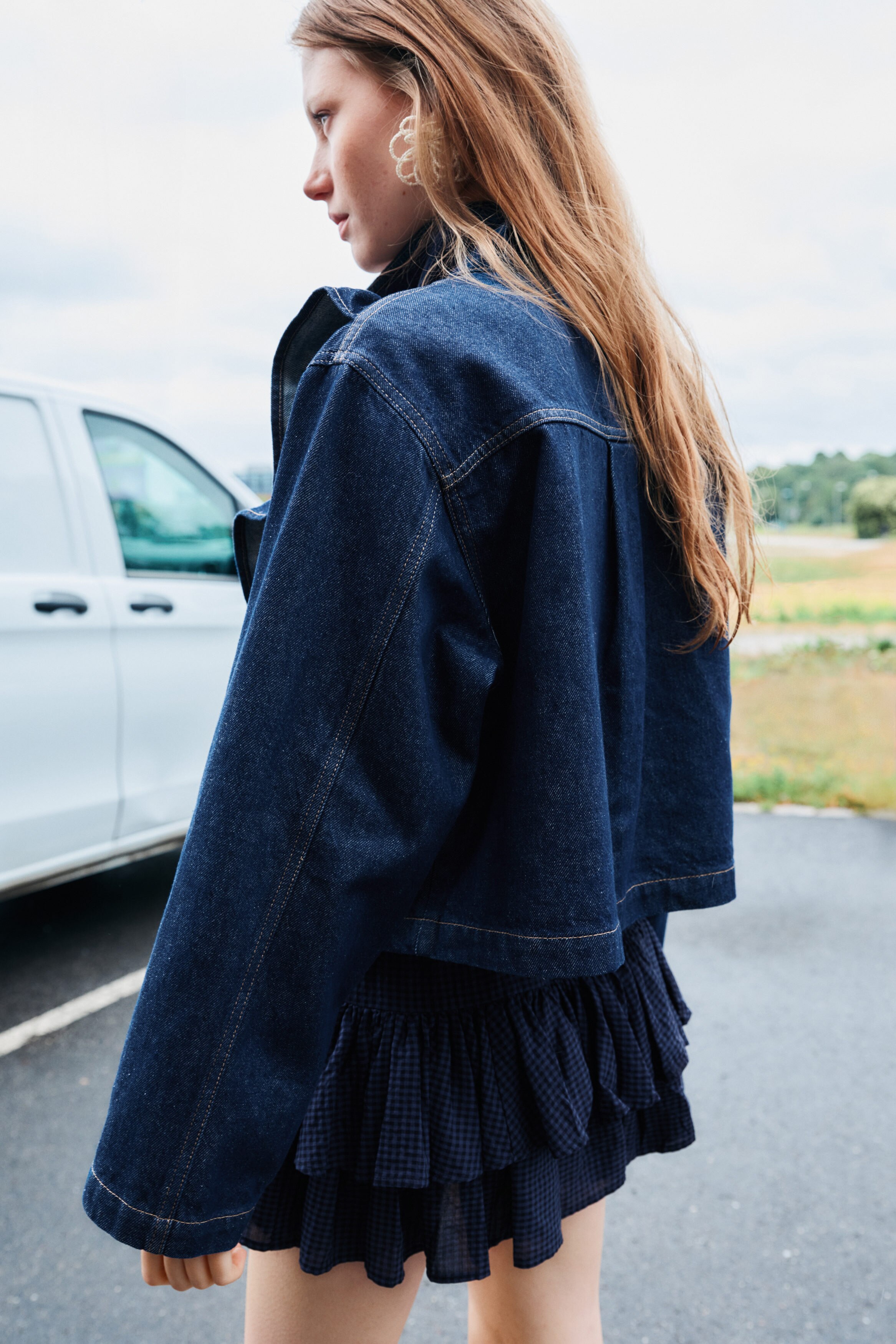 Frill-trimmed denim jacket