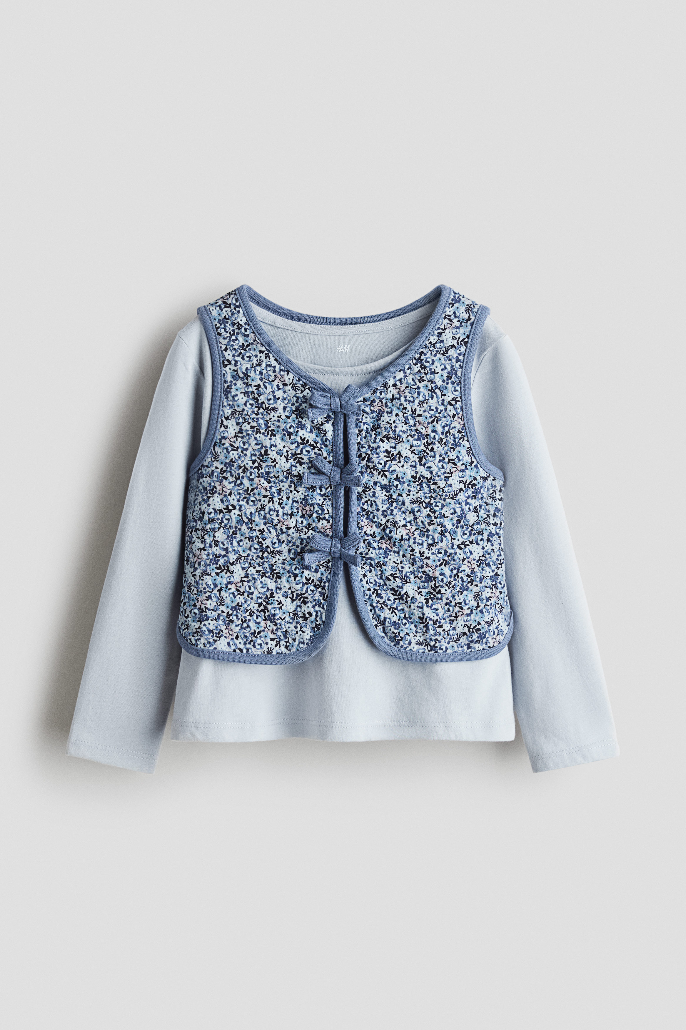 2-piece top and waistcoat set