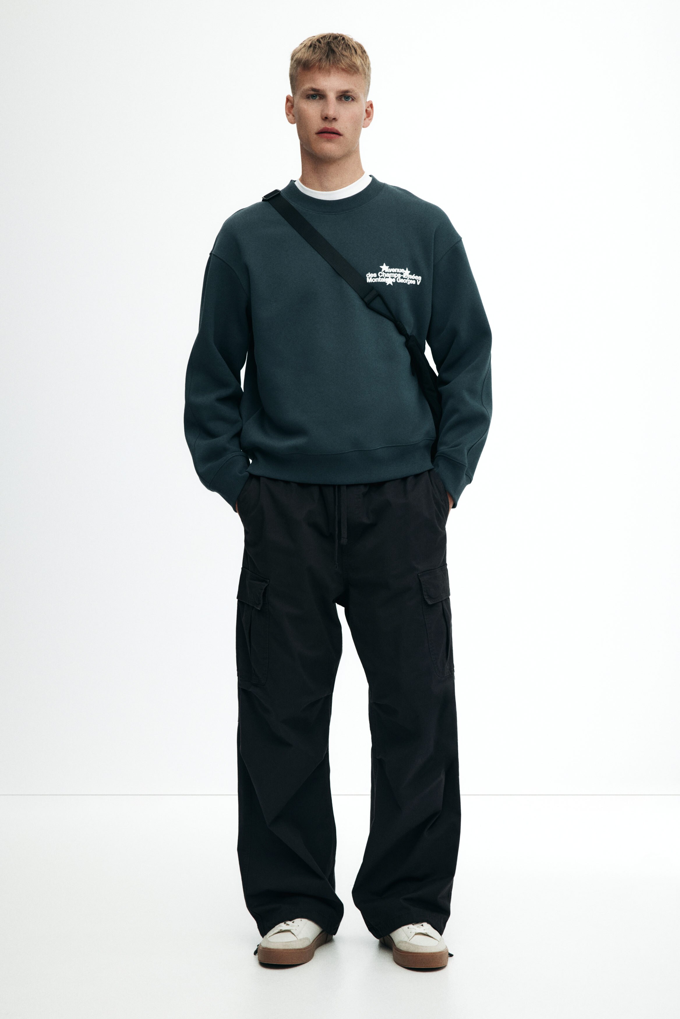 Loose Fit Cargo trousers